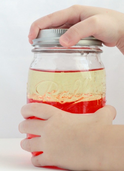 Do Oil and Water Mix? A Preschool STEM Activity